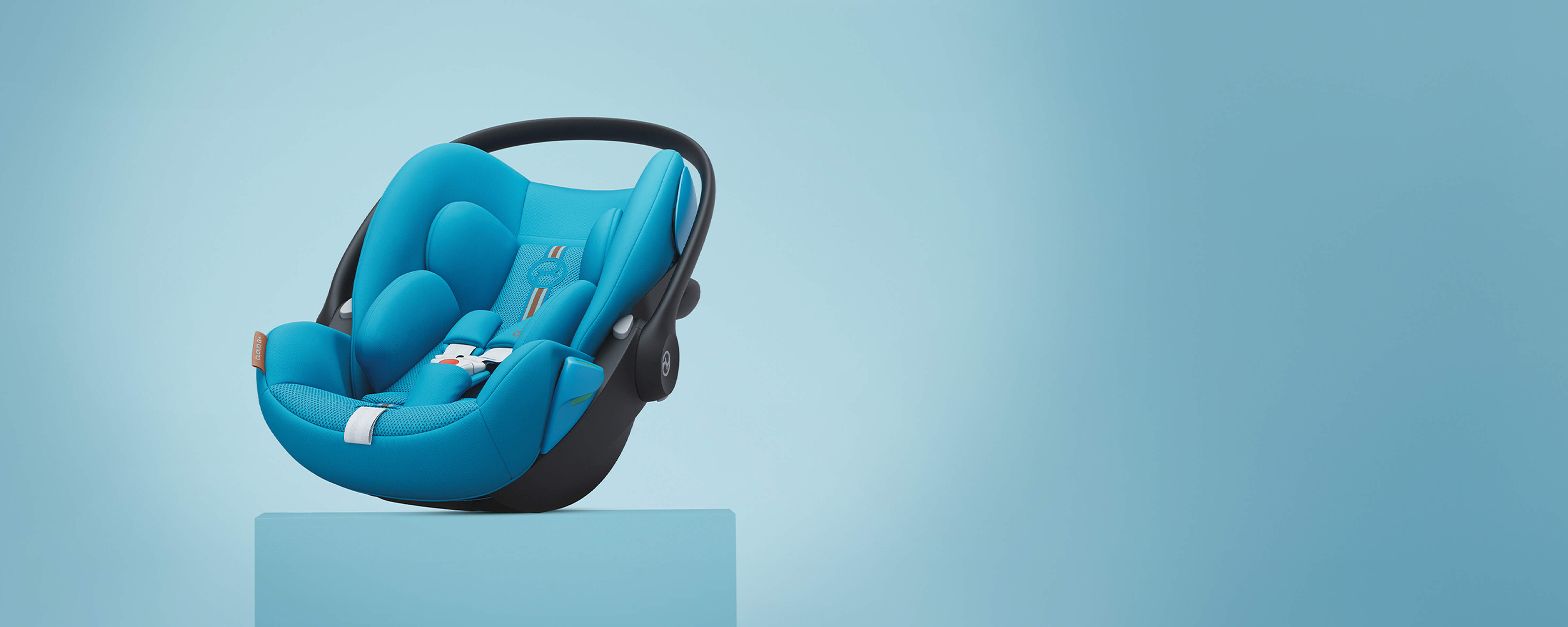 CYBEX Cloud G i-Size baby car seat ׀ Safety in 1 Click