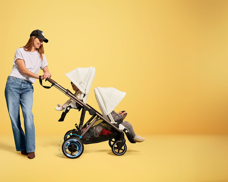 CYBEX Gold Universe ׀ Puschairs, Car Seats and More